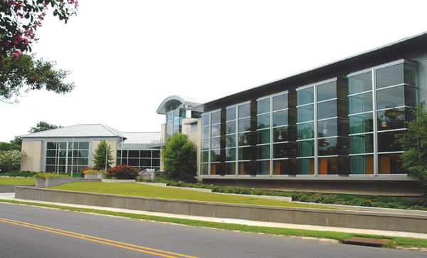 East Baton Rouge Parish Library (Carver Branch) in Baton Rouge, LA ...