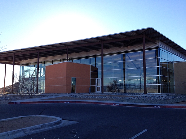 Loma Colorado Main Library in Rio Rancho, NM | LibraryThing Local
