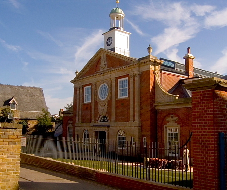 Ramsgate Library in Ramsgate, KENT | LibraryThing Local